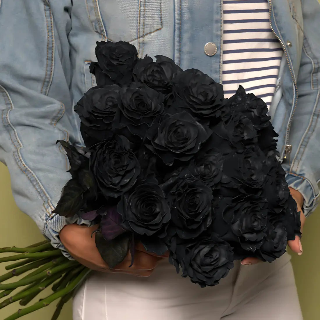 Black Mamba | Harvested Fresh, and Ready to Last | Black Roses - Boo Bear